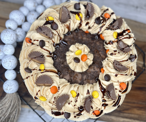 Custom Candy Cake | tracy's transport & sweet treats